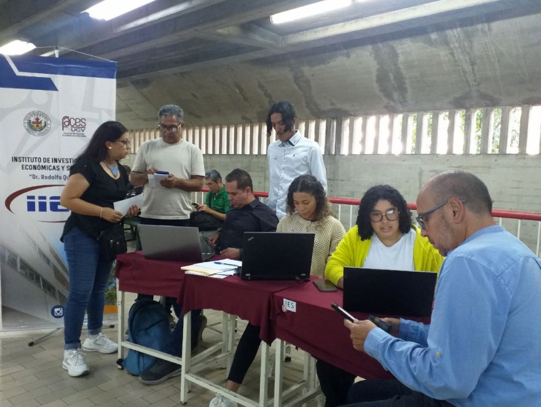 Feria de Investigación en la celebración del 86 aniversario de FaCES ...